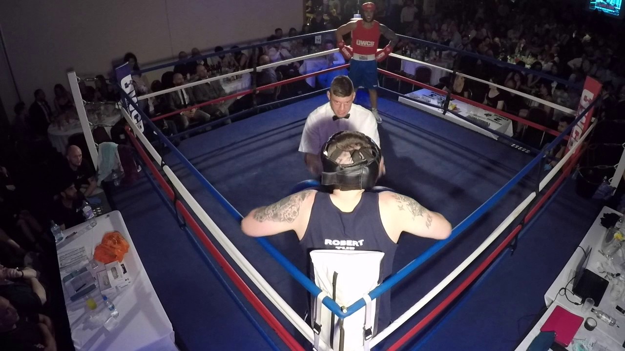 Ultra White Collar Boxing | Bradford | Rob Wardley VS Robert Tobos ...
