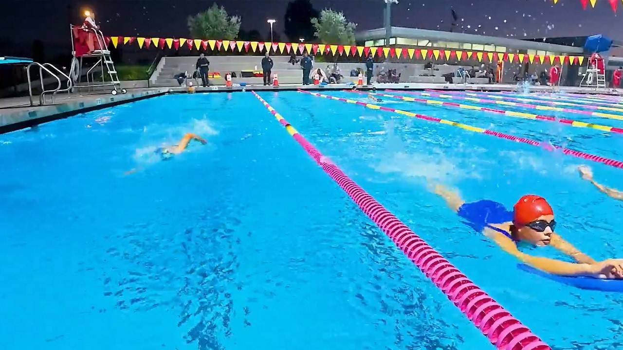 Next generation of lifeguards makes a splash - YouTube