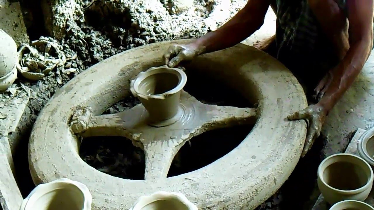 Pottery,Making-Wheel( মৃৎ শিল্প ) মৃৎ শিল্প,মাটির শিল্প বাংলাদেশ - YouTube