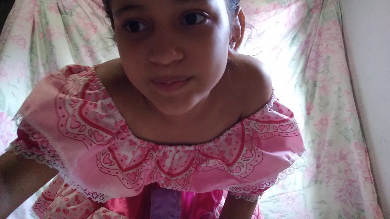 Experimentando minhas roupas de quando eu era mais pequena - YouTube