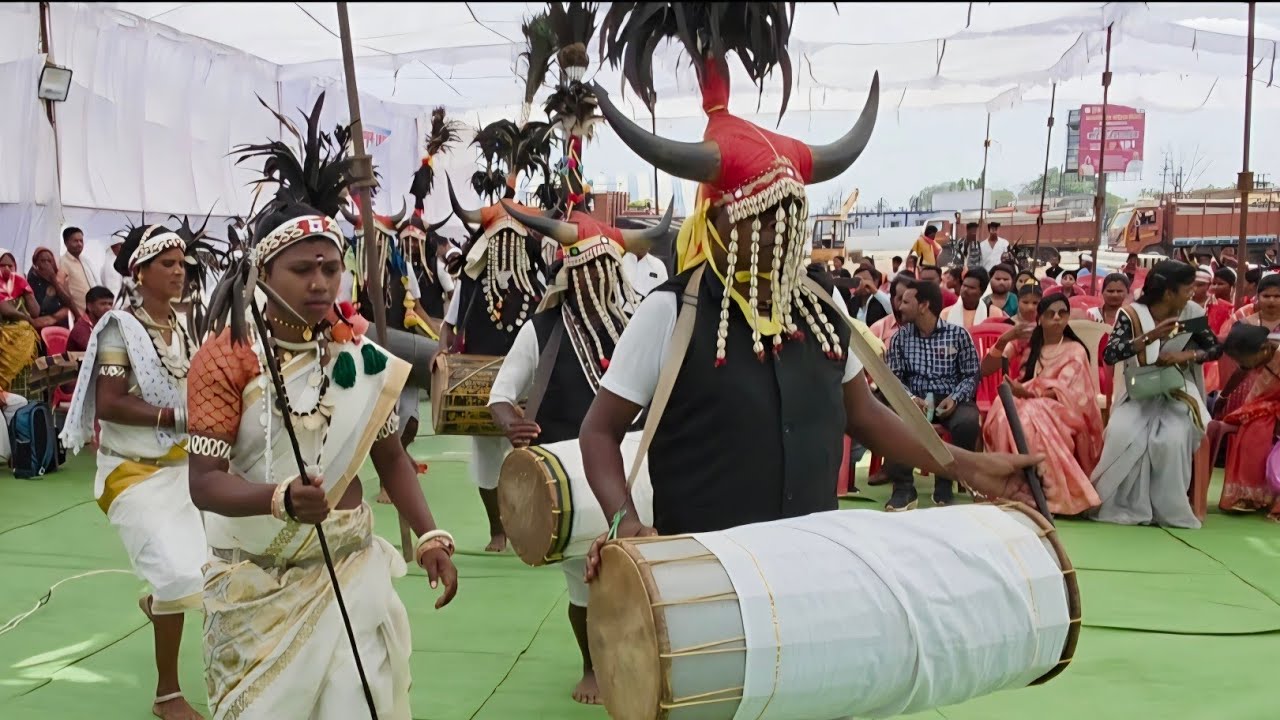 गोंड जनजाति का प्रसिद्ध गौर नृत्य Famous Gondi cultural dance Bastar ...