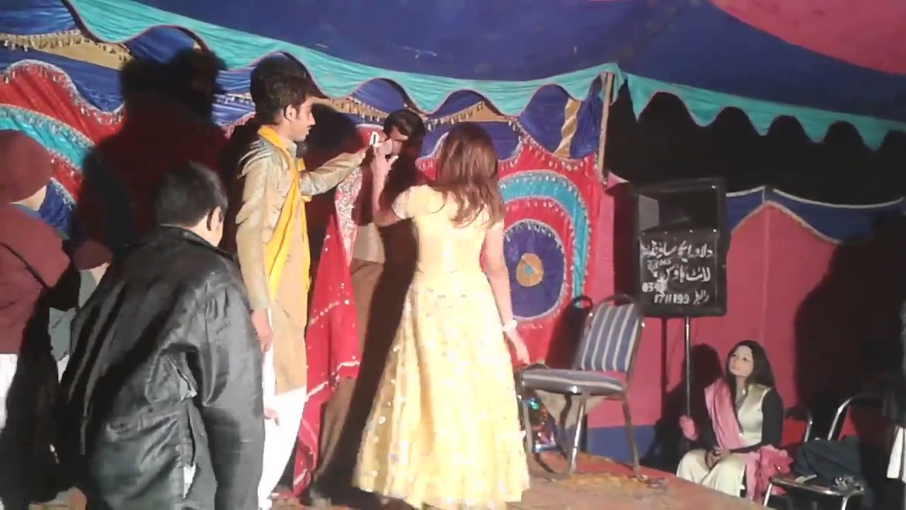 Full Nanga Private Dance mujra HD 2016 - YouTube