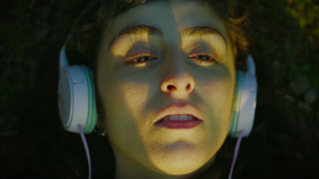 Daniela Amaya - Déjame Seguir (Video Oficial) - YouTube