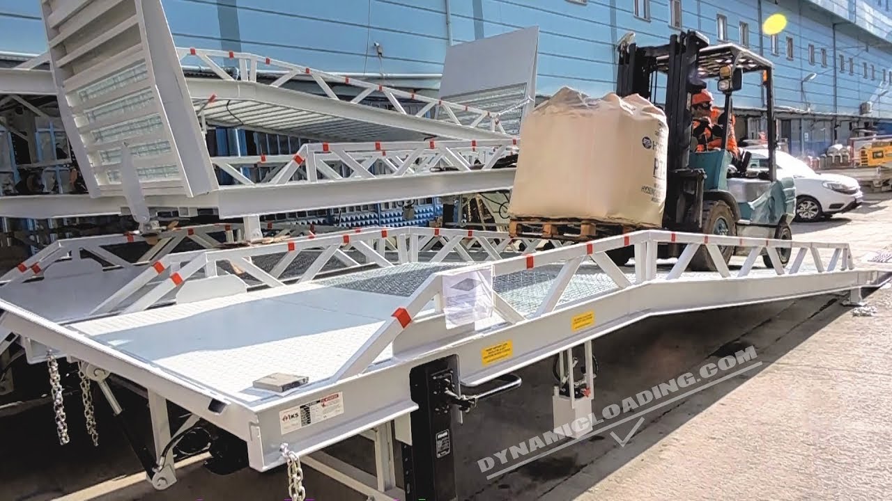 Mobile Loading Ramp - Dynamicloading - YouTube