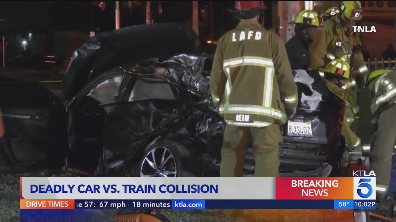 2 dead, 3 injured after train strikes car in Central-Alameda - YouTube