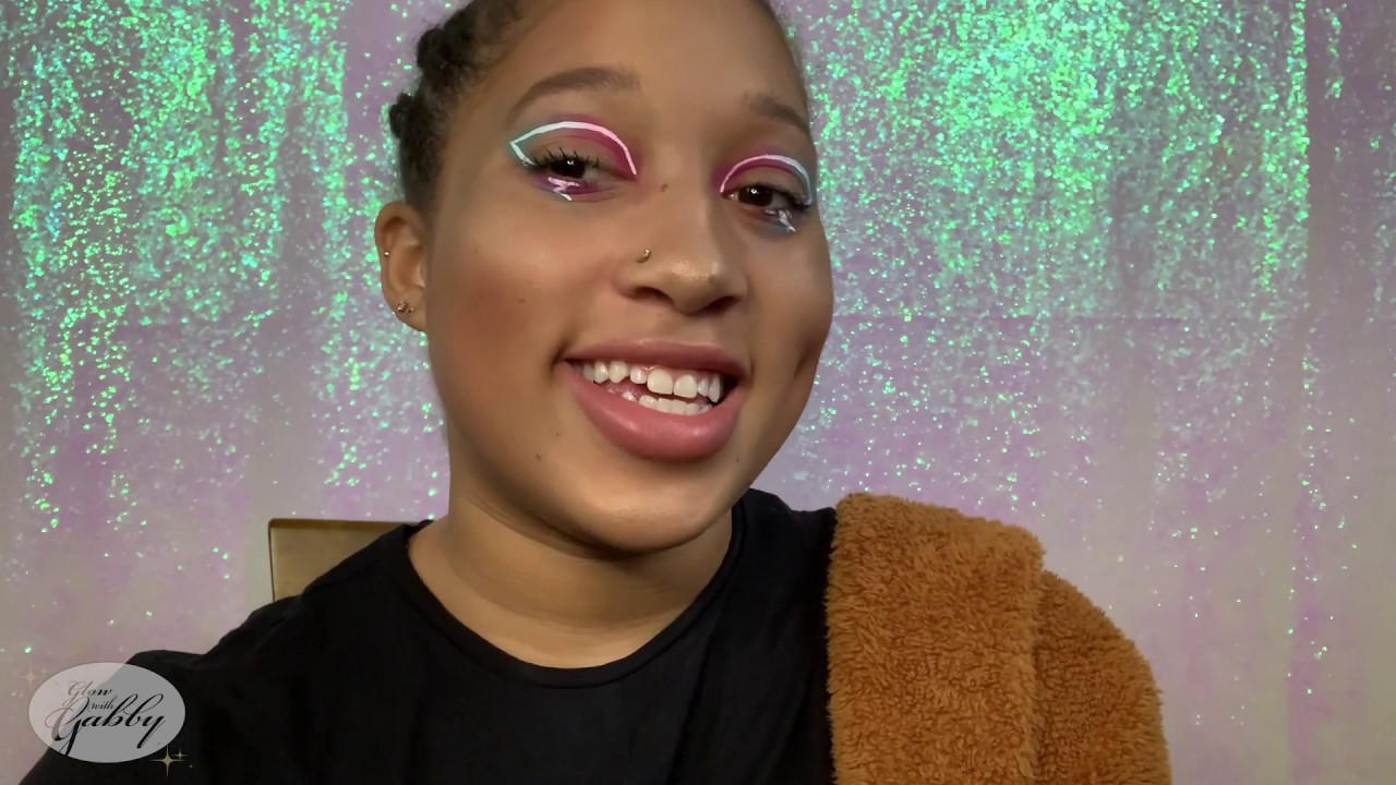 GLOW WITH GABBY || Reflexive Eyeliner Make Up Tutorial || It's a LOOK ...