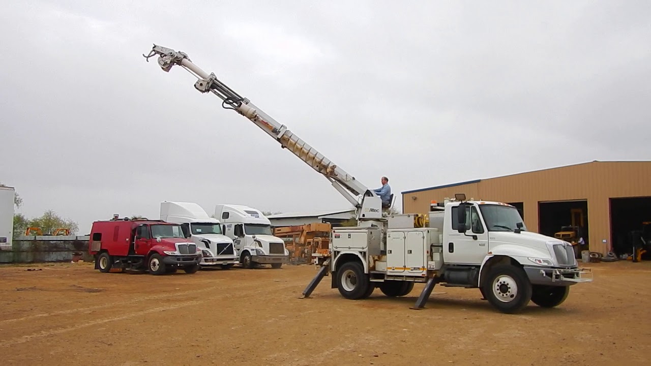 2003 ALTEC DERRICK DIGGER D845A GM107166 - YouTube
