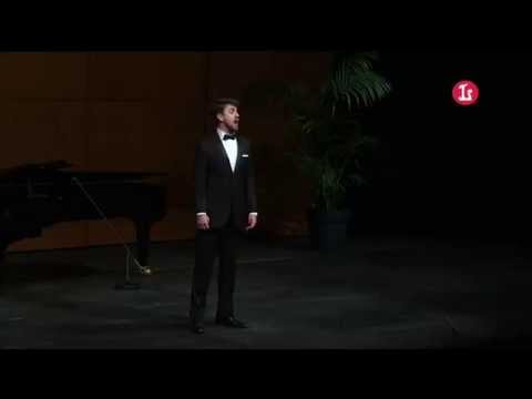 Ben Bliss 2015 Viñas Finals Concert - YouTube