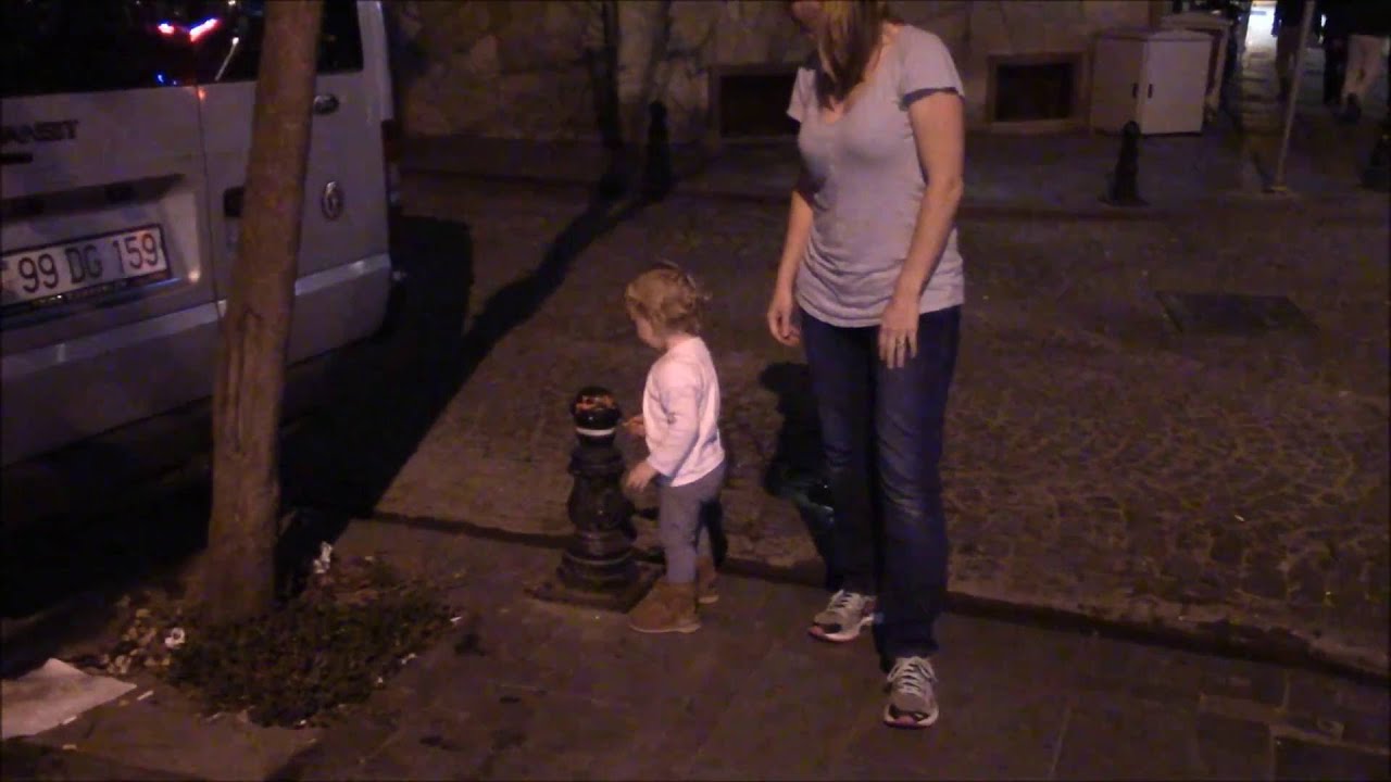 Hugging Street Poles in Instanbul - YouTube