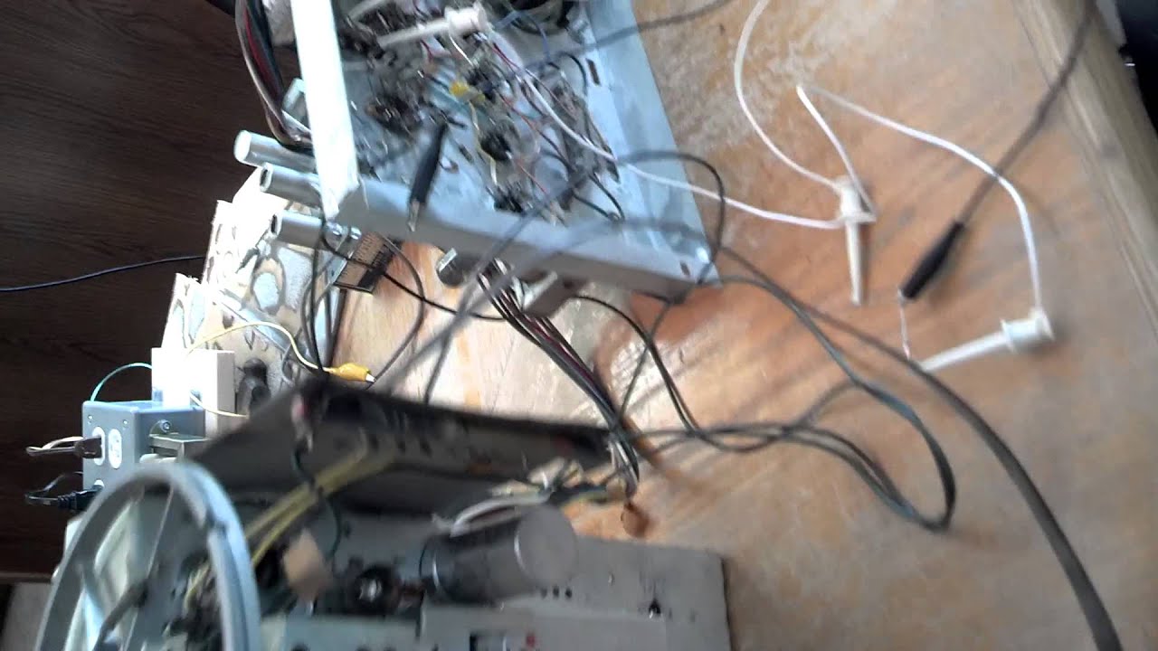 Magnavox 9300 tube amplifier just breaking in! - YouTube