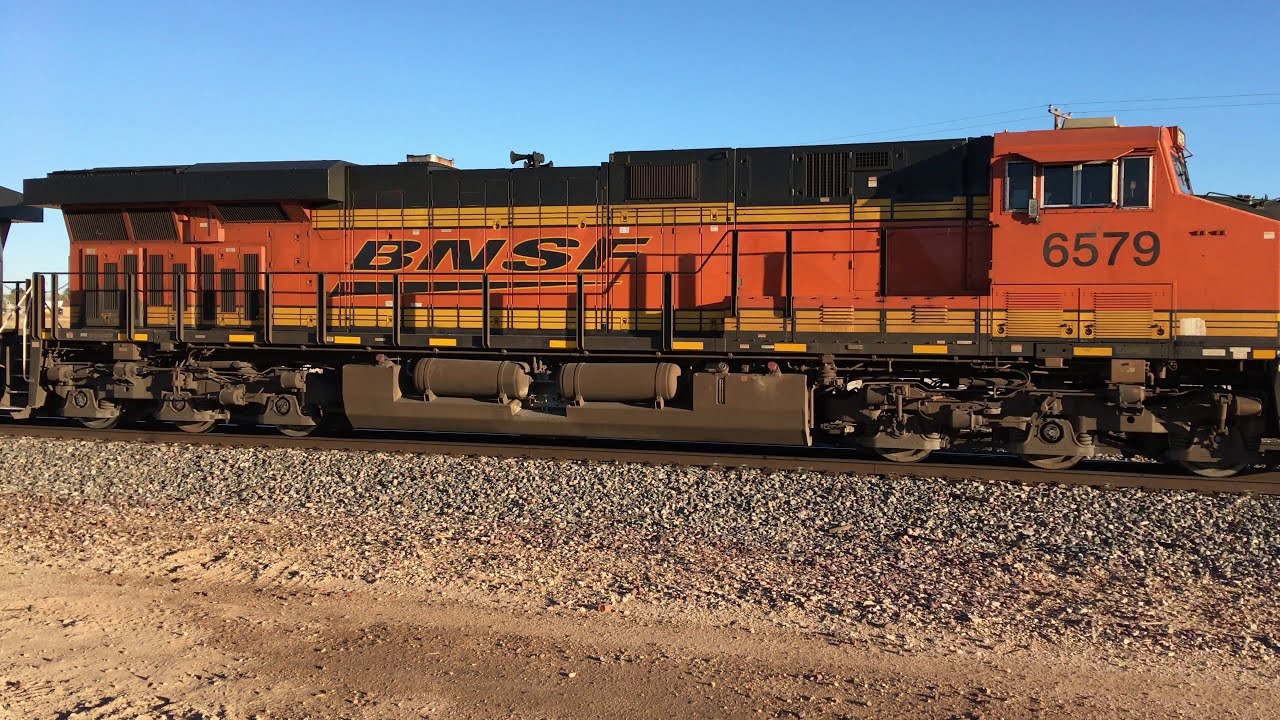 BNSF 6579 Short Train - YouTube