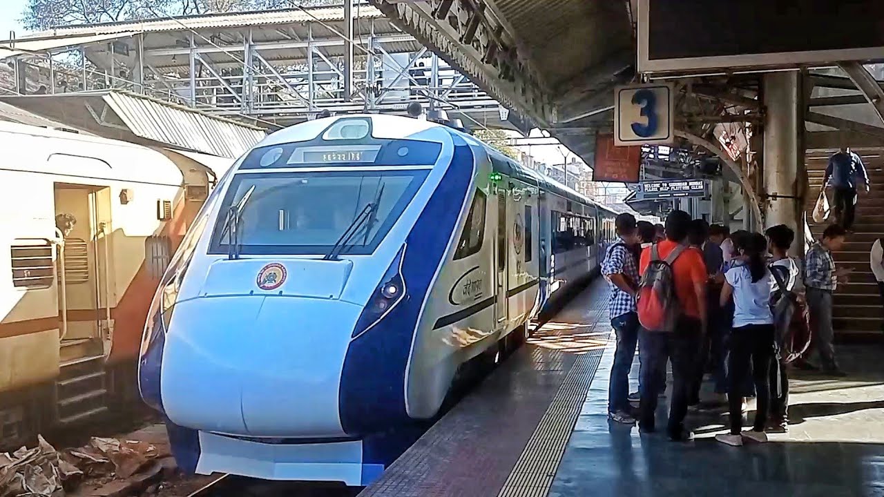 Shirdi Vande bharat first run : Mumbai SNSI new Vande bharat express - YouTube