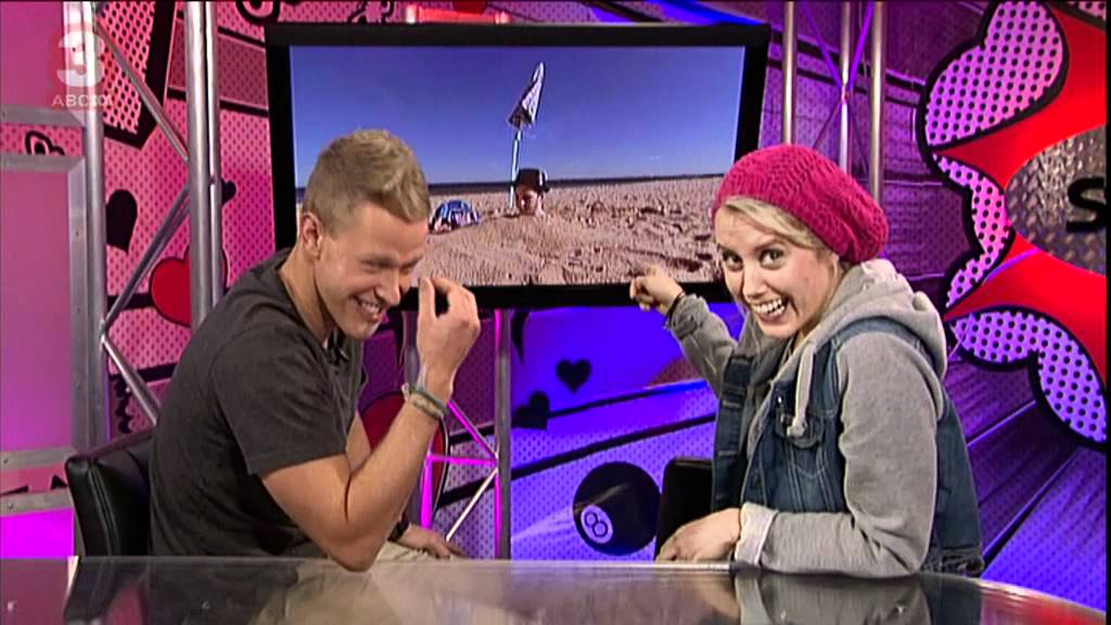 ABC3 | Studio 3: Sandy James - YouTube