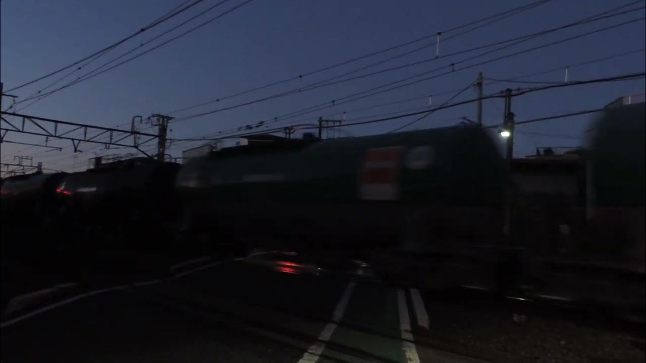 8461レ EF210-163+タキ13B - YouTube