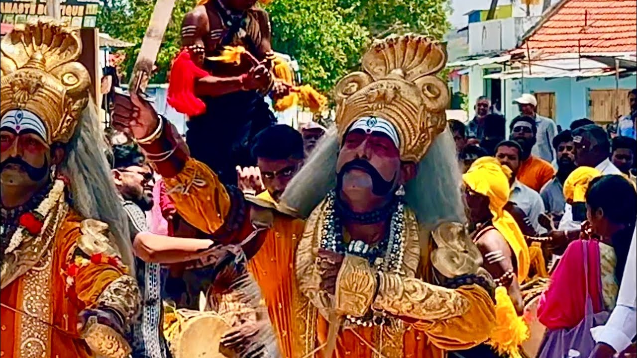 Veeragase Folk Dance | Mysuru - YouTube