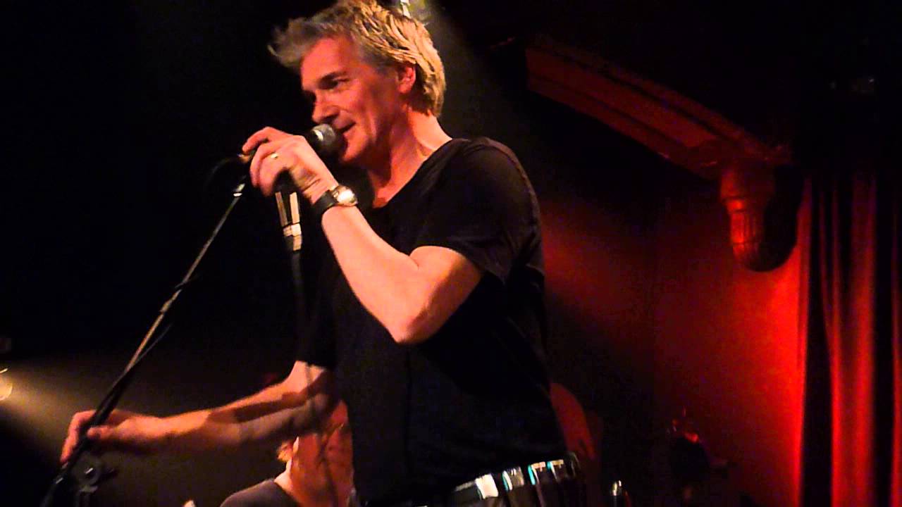 Guy Bélanger spectacle Haïti 2015 école Mark Bourque - YouTube