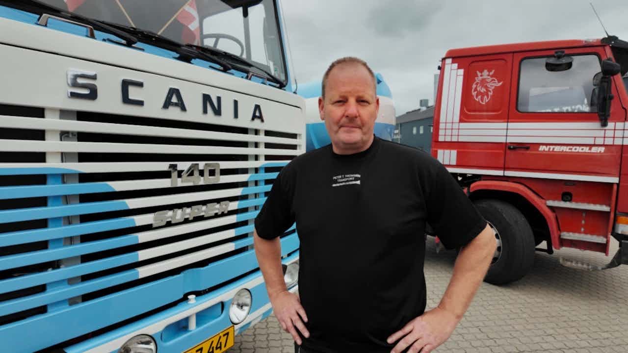 MAX HUNT - Scania 143 - YouTube