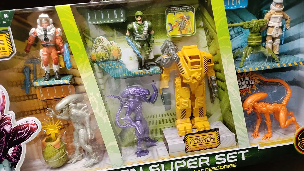 Alien vs predator toys - YouTube