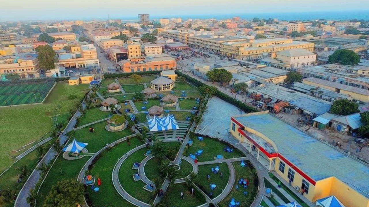 Somali Music - Boqoradi haweenka | Somali songs, Heeso | Somalia ...