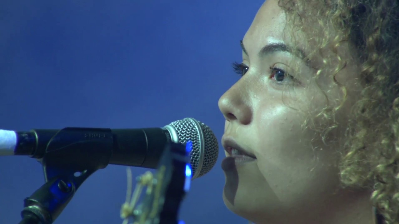 Caroline Alves & Sim's - freedom - live @ Lucelle Sonore 2017 - YouTube