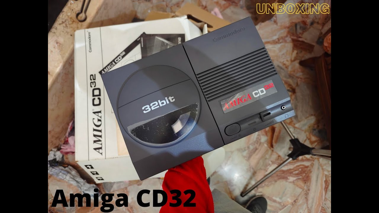 My Amiga CD32!!! Unboxing and... unboxing! - YouTube
