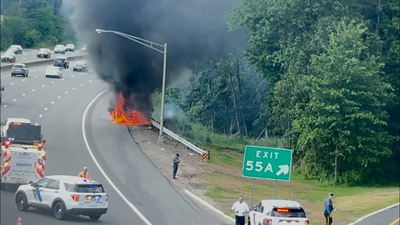 Totowa NJ Fire Dept along with NJSP operates at a fully involved car ...