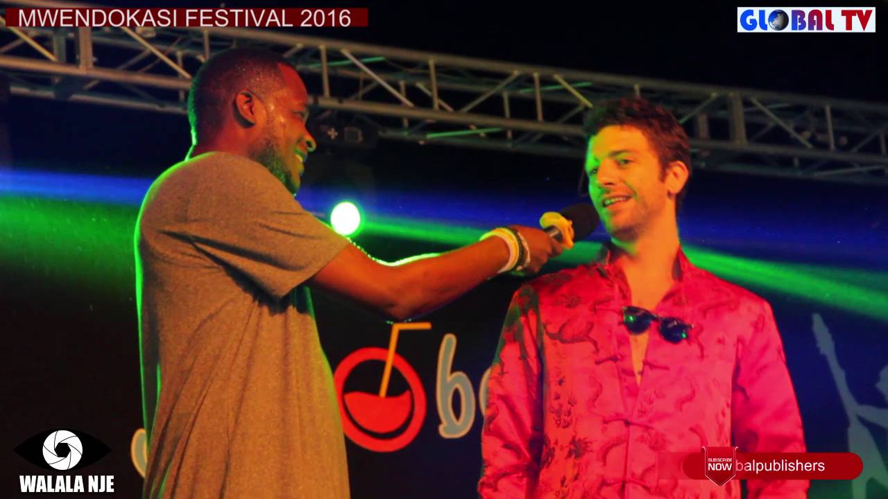 Nuh Mziwanda Amnyooshea Kidole Jike Shupa Mwendokasi festival - YouTube