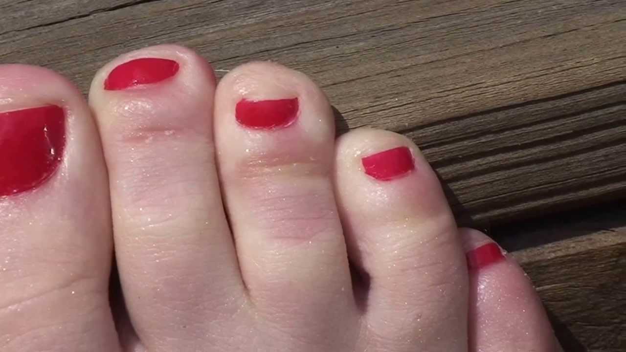 Prettyfootgirl Showing Red Pedicured Toes After Fresh Shower And Lotion Youtube
