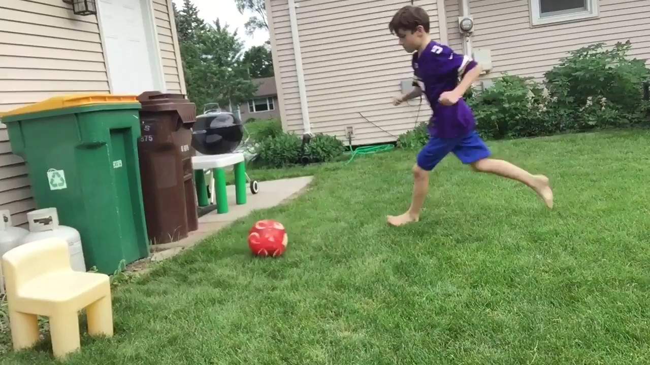 10 Year Old SOCCER SKILLS (Part 1) - YouTube