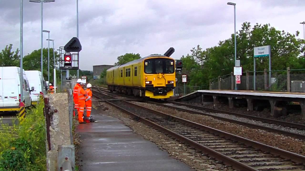 Class 150/1 Network Rail DMU arriving at Bridgend Station - YouTube