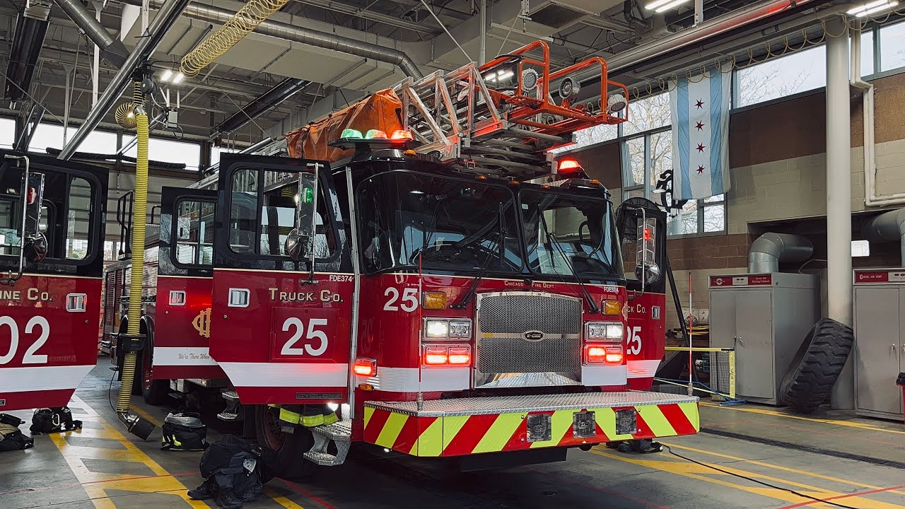 *URGENTLY* Chicago fire & police department Engine 102 Truck 25 ...