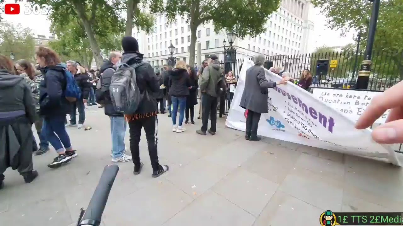 Live London IRL Stand Up X anti-lockdown protest, Leicester Square ...