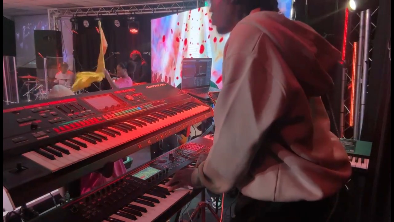 JACY MAI | SPONTANEOUS WORSHIP | AUX POV - YouTube