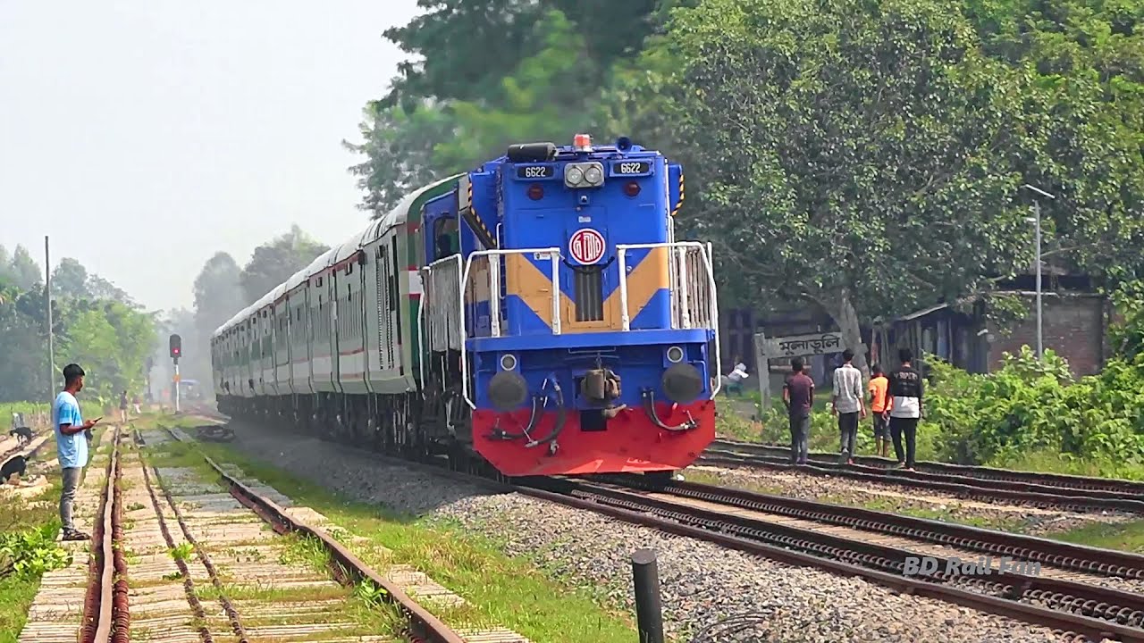 Bangladesh Railways Strongest 6622 EMD operating Dhumketu Express Train ...