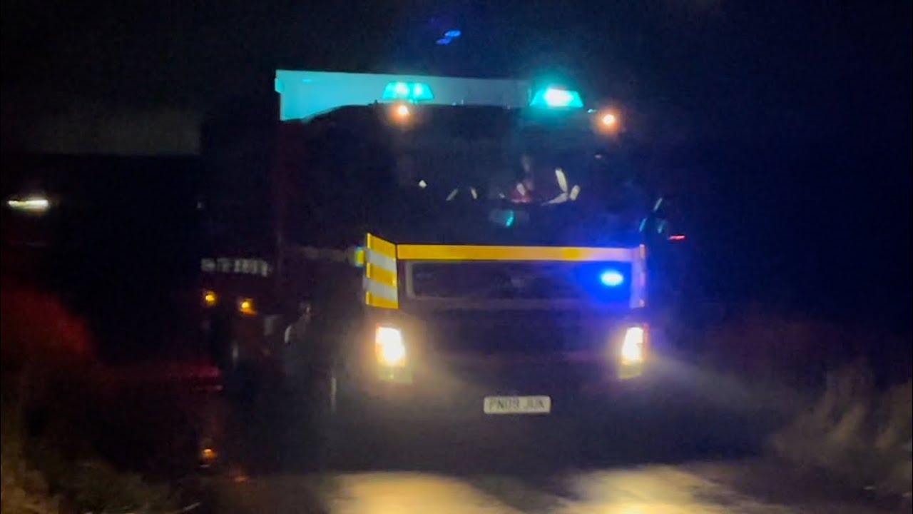 *RARE* Farnworth foam unit responding- Greater Manchester fire and ...