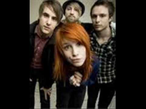 PARAMORE - FENCES LYRICS - YouTube