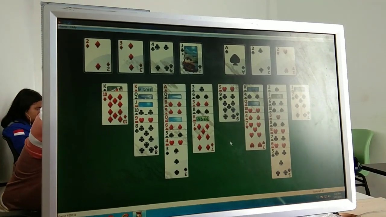 Playing and Winning FreeCell On Windows 7 - YouTube