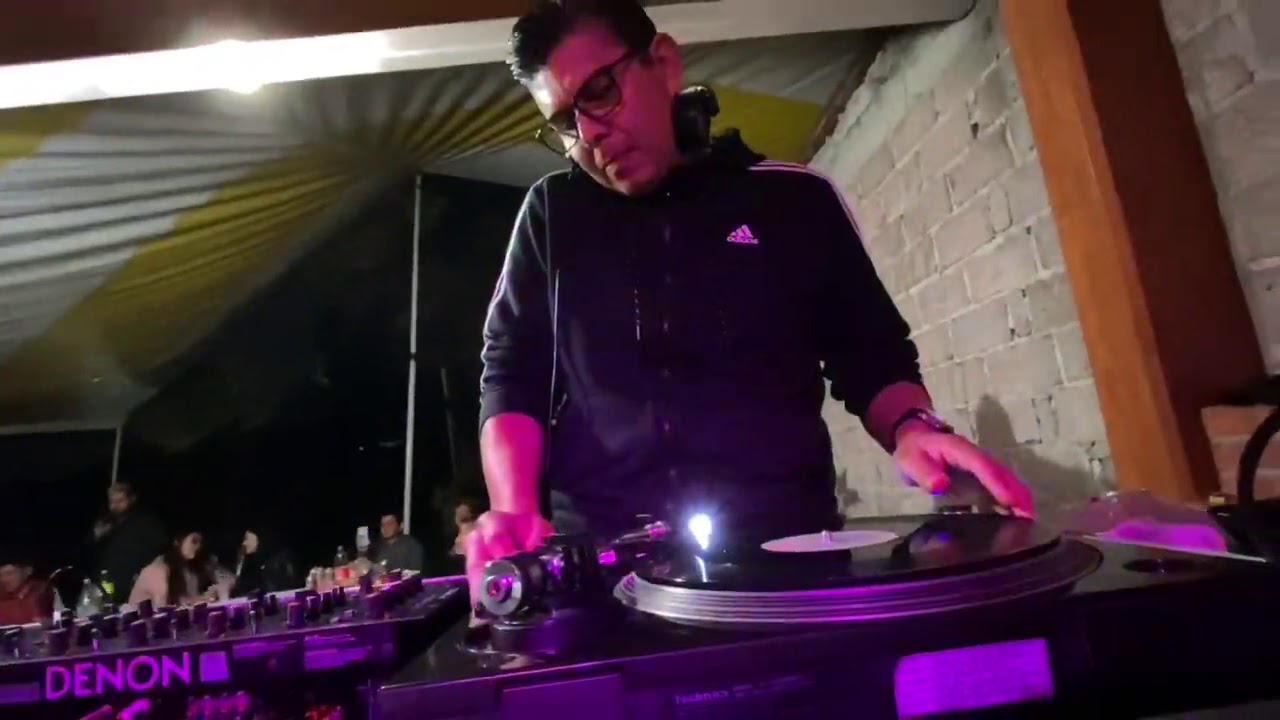 Fragmento Dj Set Javier Galán en evento Magic Producciones - YouTube