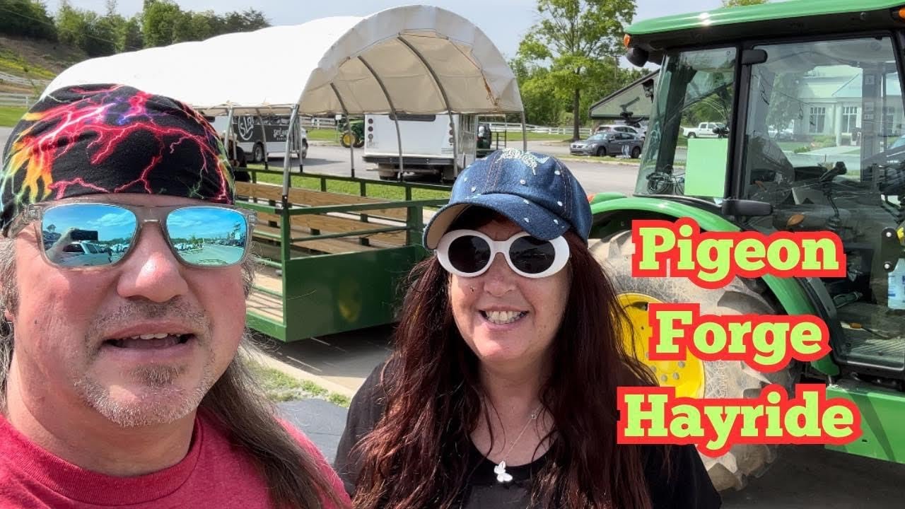 SAFARI HAYRIDE SKYLAND RANCH SEVIERVILLE TN - YouTube