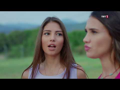 Kalk Gidelim 36 bölüm Dudu ve Badegül'ün tehlikeli araba sahnesi.