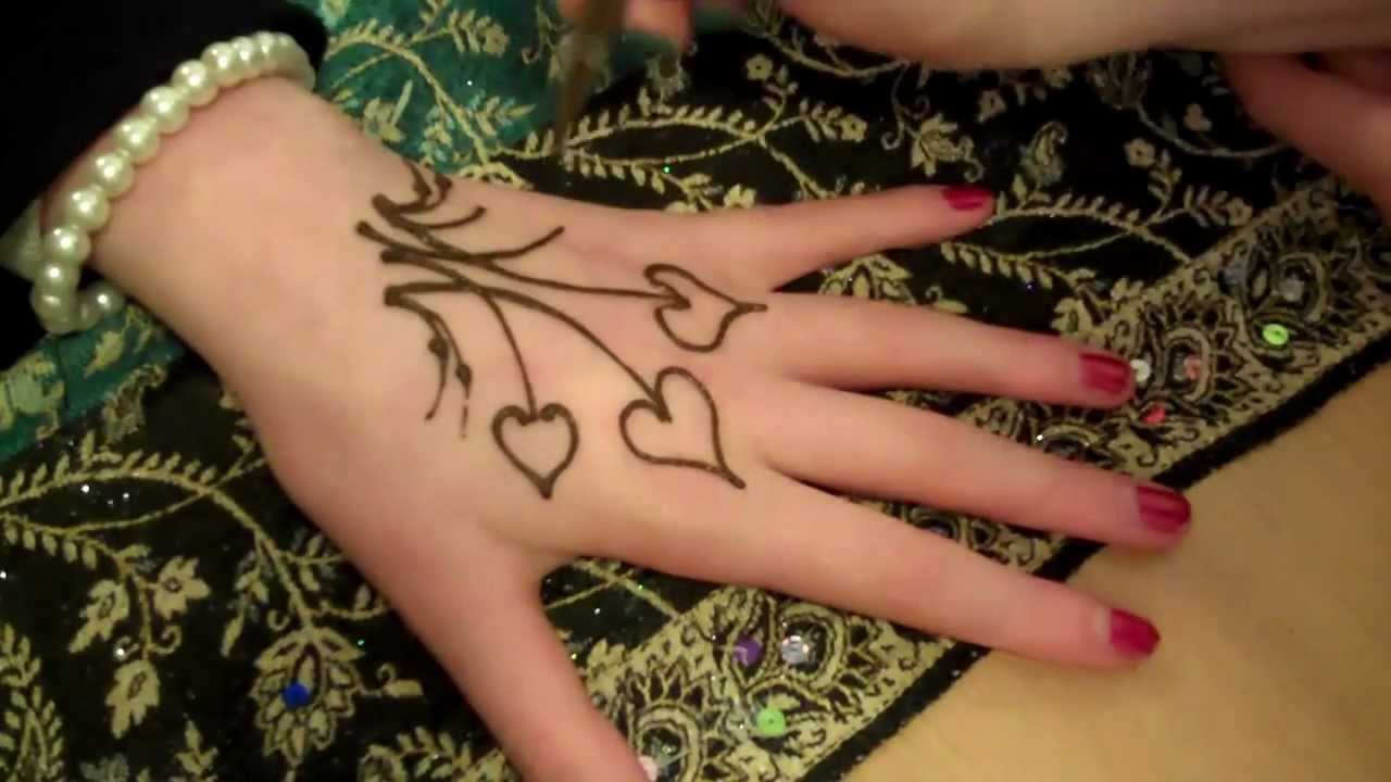 Hennacat.com Henna demonstration Hawaiian Flowers - YouTube