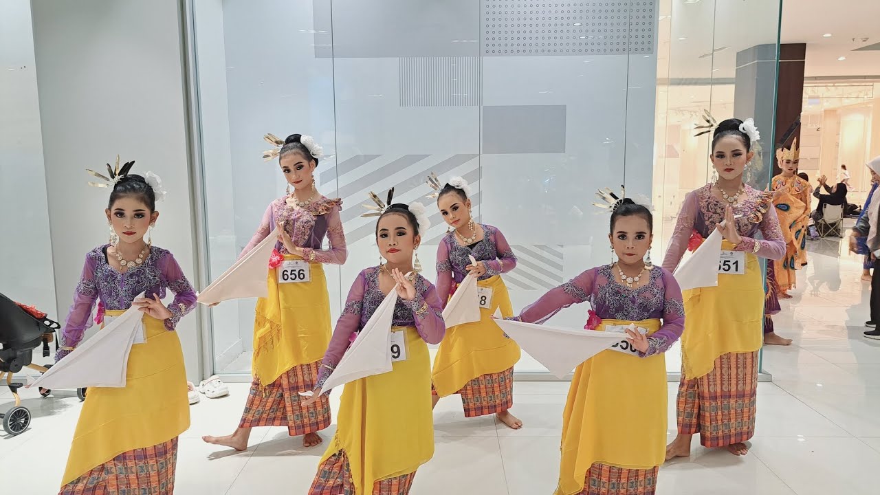 Tari Sapu tangan | UKT Ayodyapala | Taman Raya Citayam, TRC - YouTube