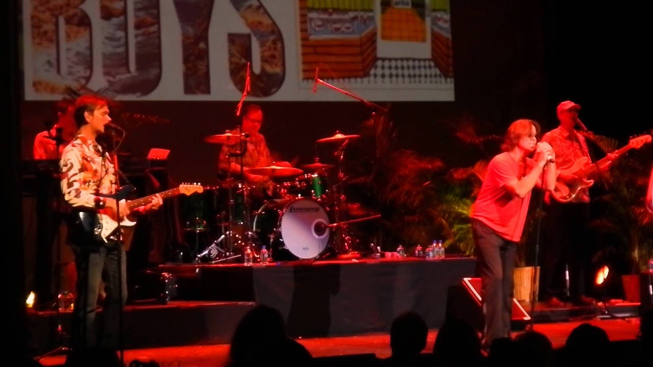 Dennis Diken sitting in with The Beach Boys 10/28/14 - YouTube