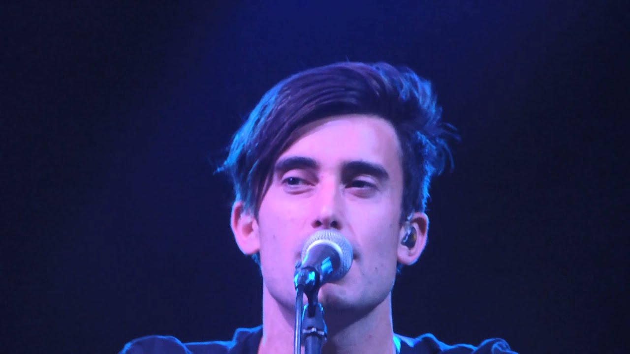 Phil Wickham "At Your Name (Yahweh, Yahweh)" SoCalFair 2015 - YouTube