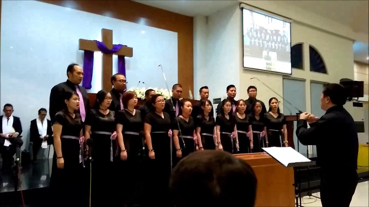 Seraphim Choir Manado : You Are The Light - YouTube