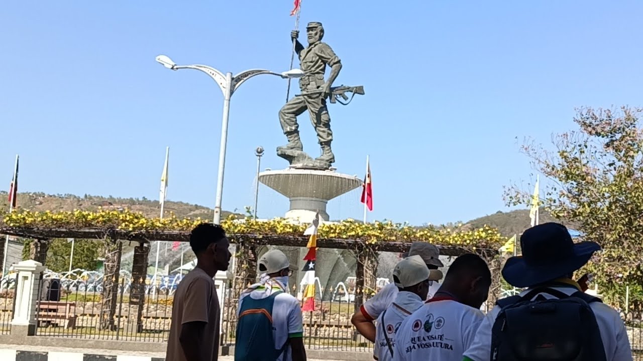 SARANI SIRA KOMESA HEIN SUA SANTIDADE NIA PREZENSA IHA ROTUNDA NICOLAO ...