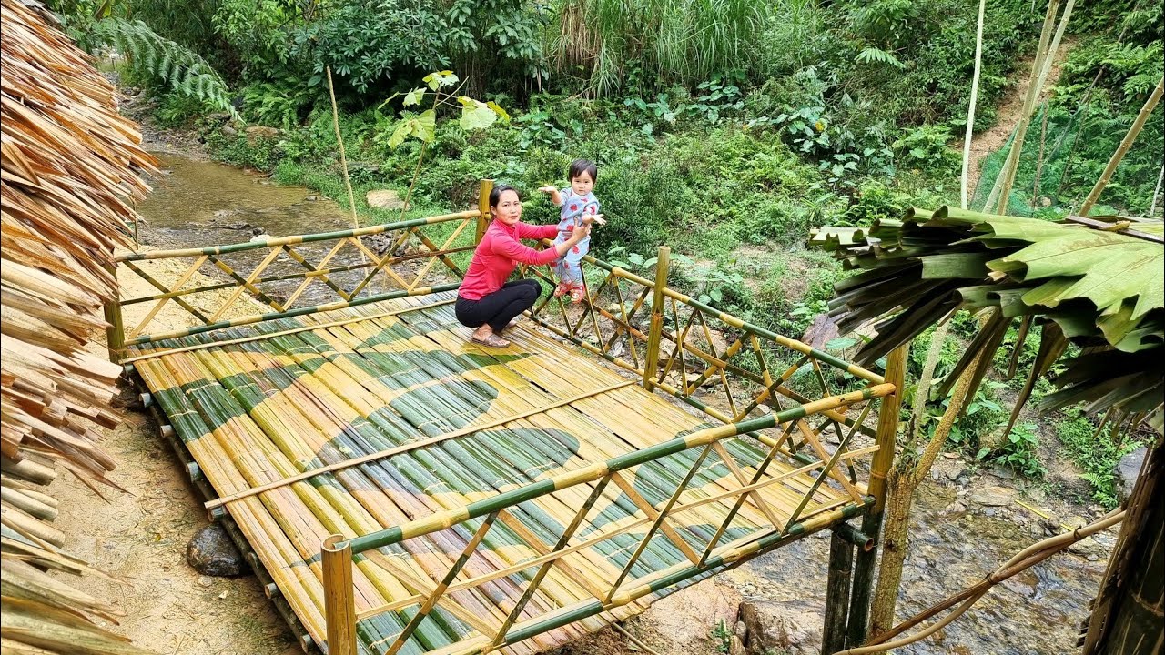 How to make a terrace with bamboo in the forest by a single mother ...