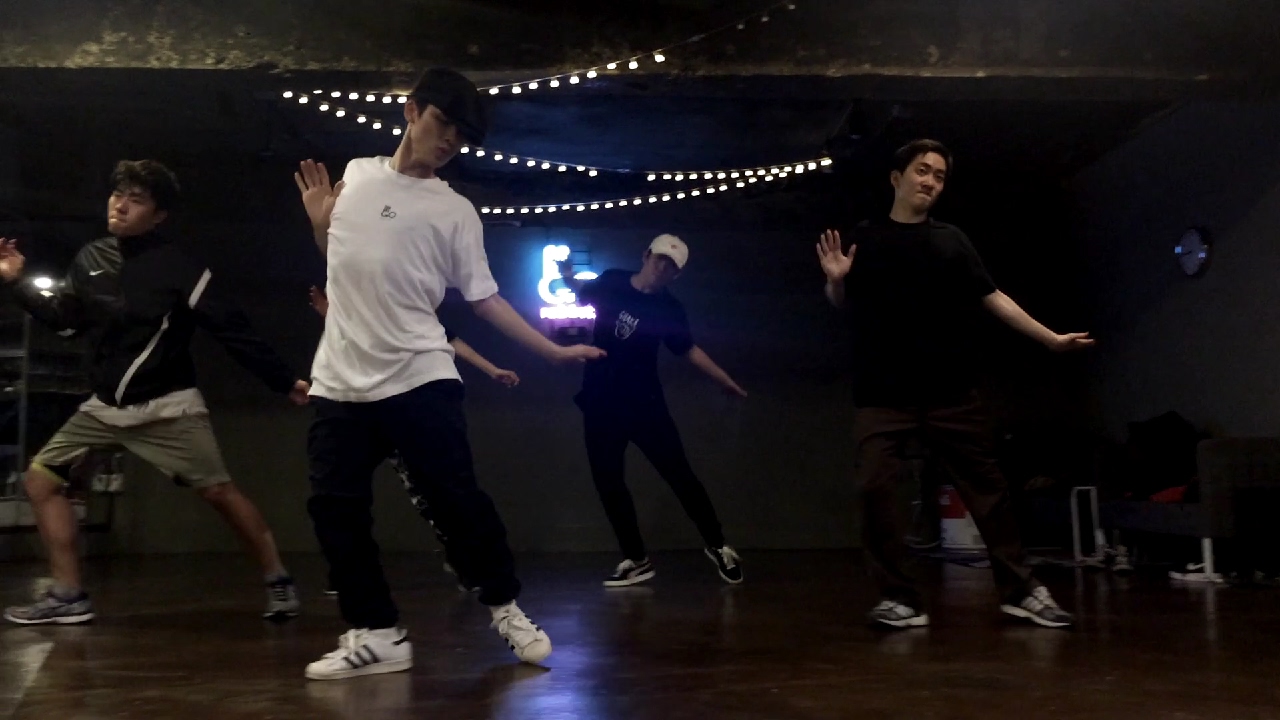 Gorabbitz | SHIN | New Jack Swing | Guy - Wanna Get With You - YouTube