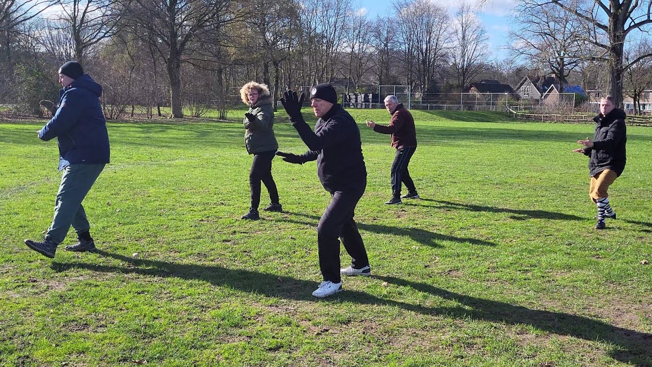 Tai Chi lessen in Apeldoorn | De Yang Stijl 108 Vorm - YouTube