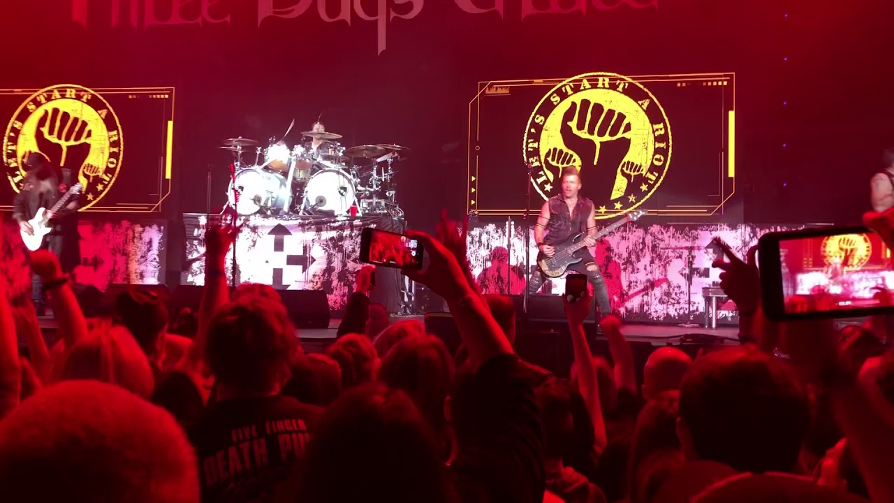Three Days Grace : Riot Live from Huntsville, AL 11/13/19 - YouTube